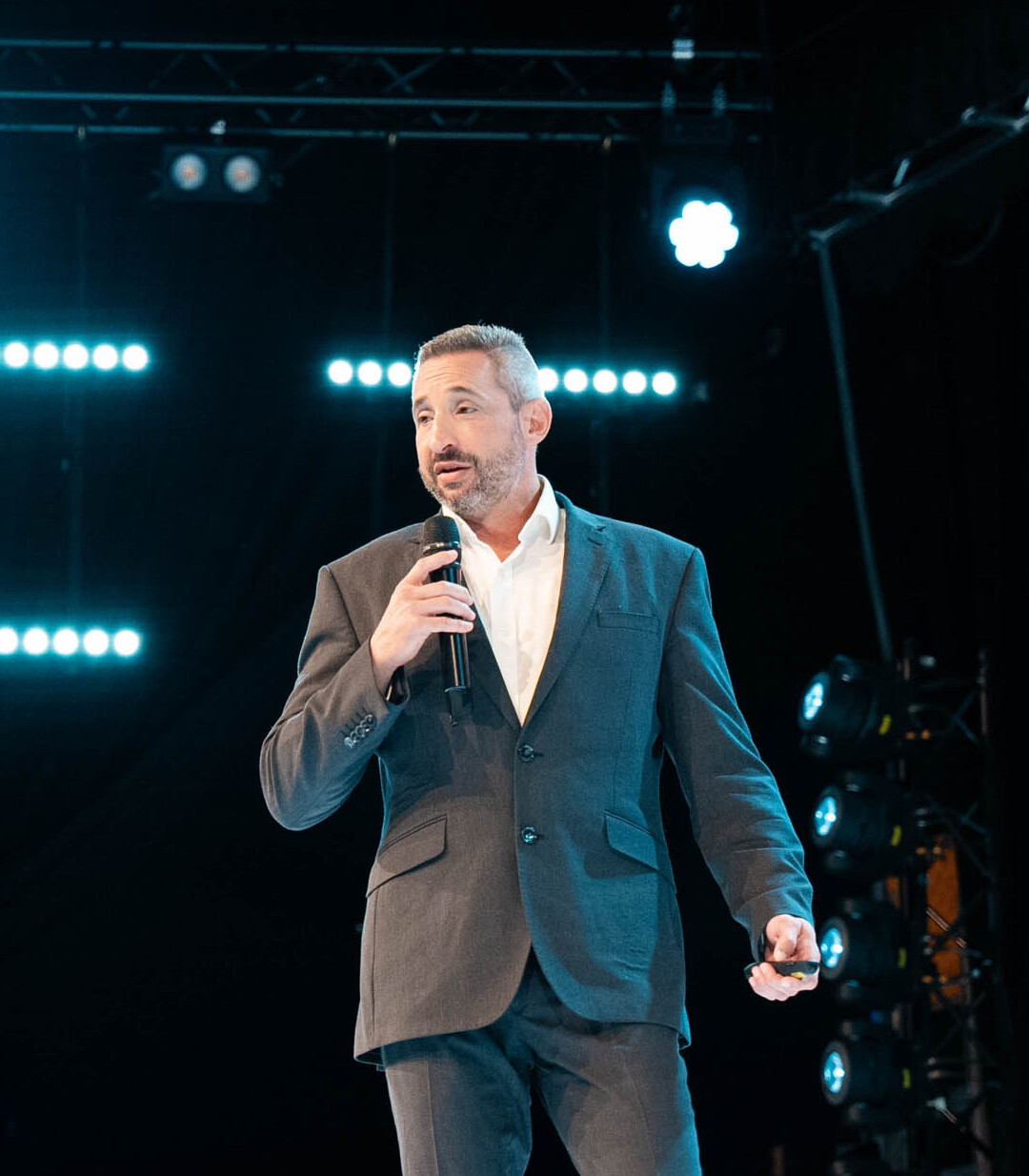 Speaking Topics – Dr Gav Schneider